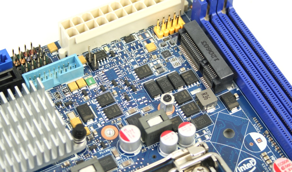 Configure a PC with Intel DH77DF