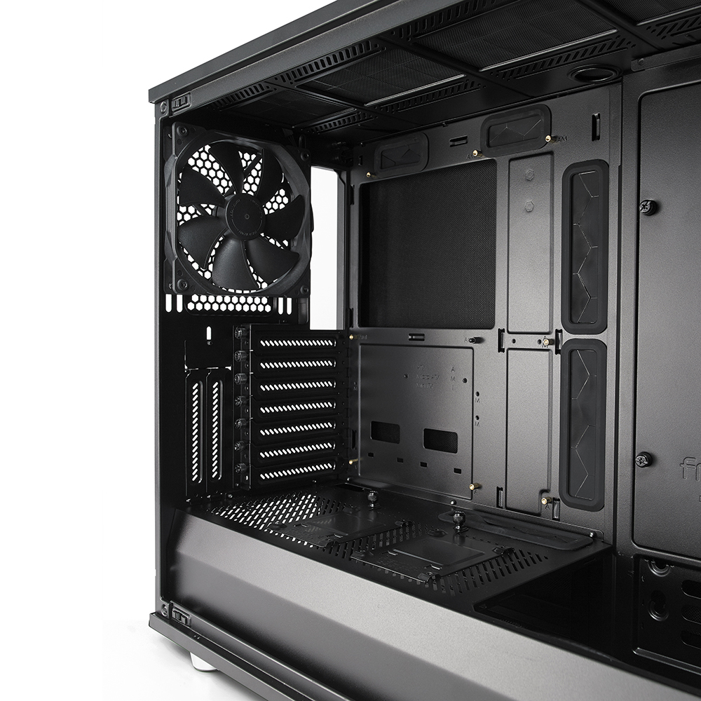 Configure a PC with Fractal Design Define R6 USB-C Blackout w/ Window